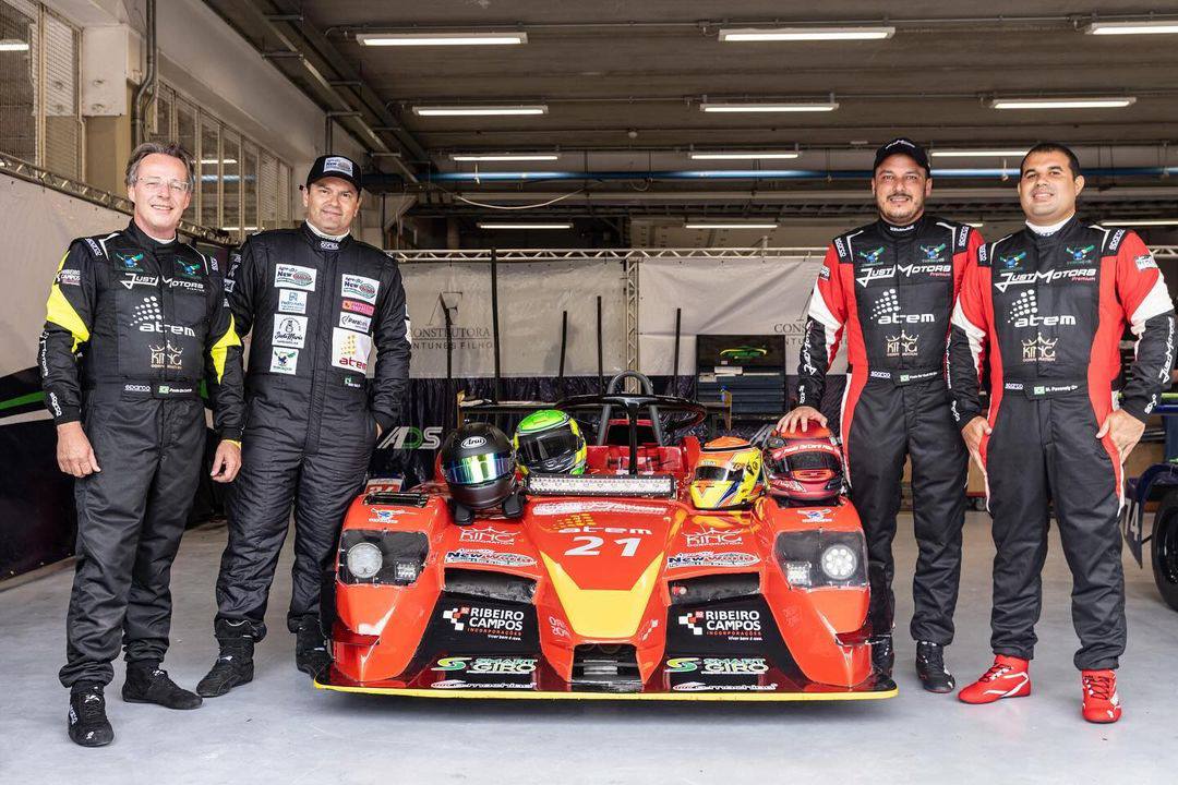 Equipe Just Motors Racing faz a pole position em São Paulo