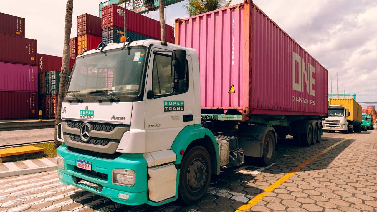 Super Trans abre vagas para jovem aprendiz em Manaus