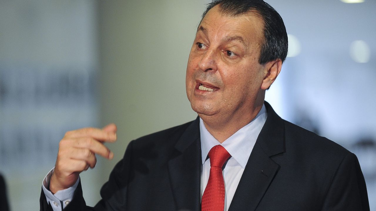 Pesquisa aponta Omar Aziz na liderança para o governo do Amazonas em ...